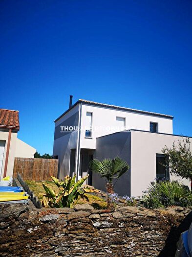Maison 5 pièces à Est, Thouaré-sur-Loire, à louer