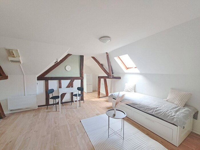 Appartement 1 pièce à louer à Sainte-Savine