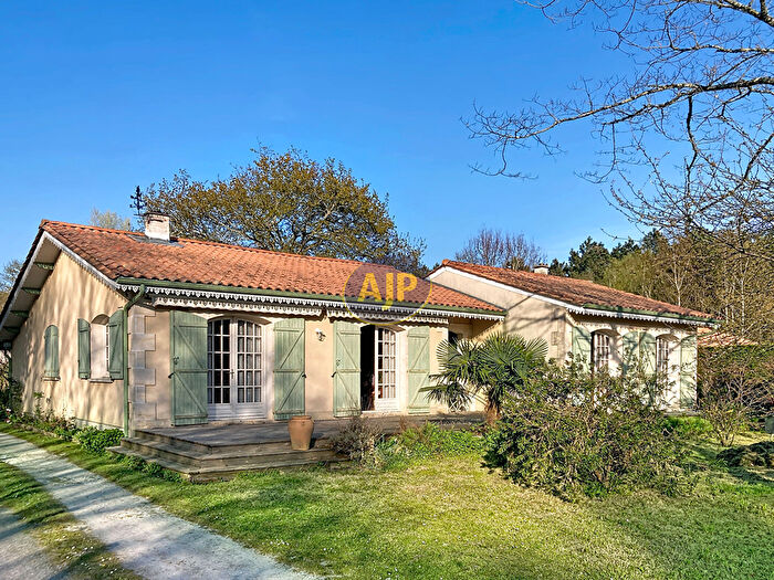 Maison à vendre - Grayan-et-lHôpital - 4 pièces - 3 chambres