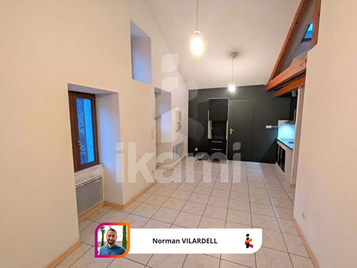 Appartement à louer - Peripherie, Vif - 2 pièces - 1 chambre