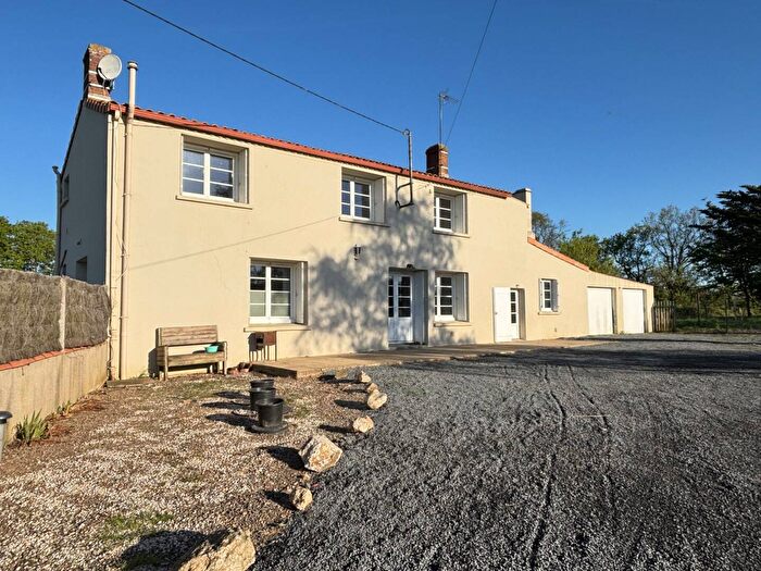 Maison à louer - Saint-Mathurin - 4 pièces - 3 chambres