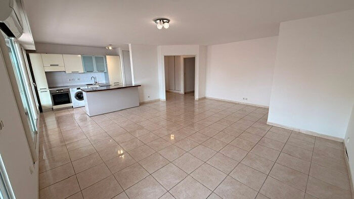 Appartement 3 pièces à louer - Beausoleil, Centre-ville, Carnier