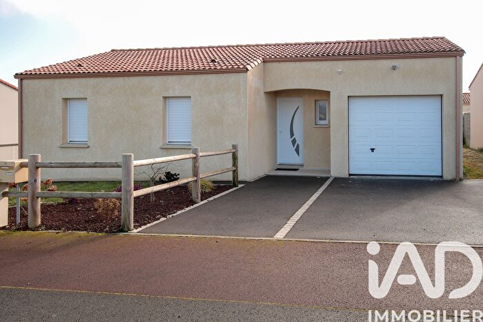 Maison à louer - Saint-Fulgent - 4 pièces - 3 chambres