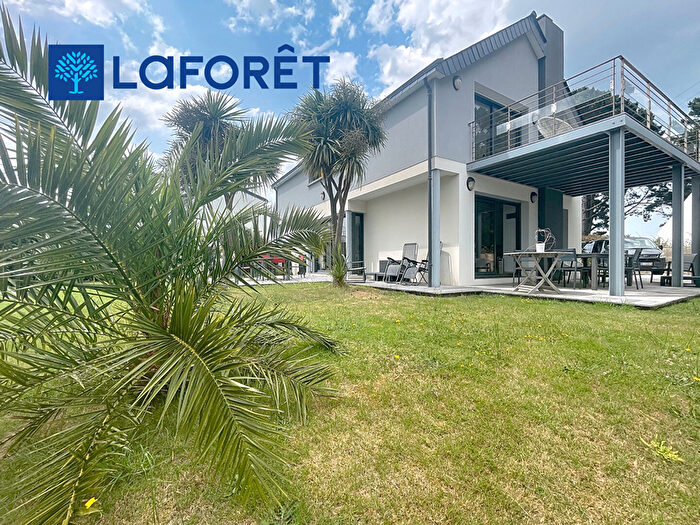 Maison à vendre - Plouhinec - 6 pièces - 4 chambres