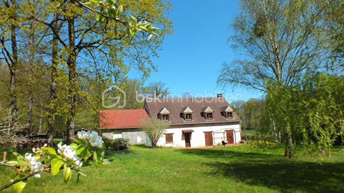 Maison à vendre - Auxerre, Centre-ville - 10 pièces - 8 chambres