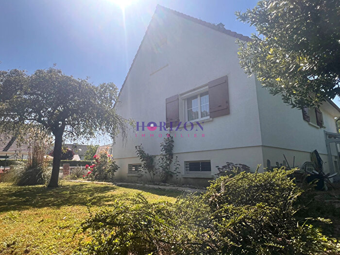 Maison 6 pièces à Orry-la-Ville, à vendre