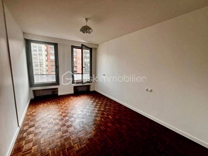 Appartement à louer - Manin-Jaurès, Paris ème arrondissement - 2 pièces - 1 chambre