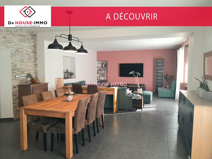 Maison 7 pièces à Le Louroux-Béconnais, à vendre