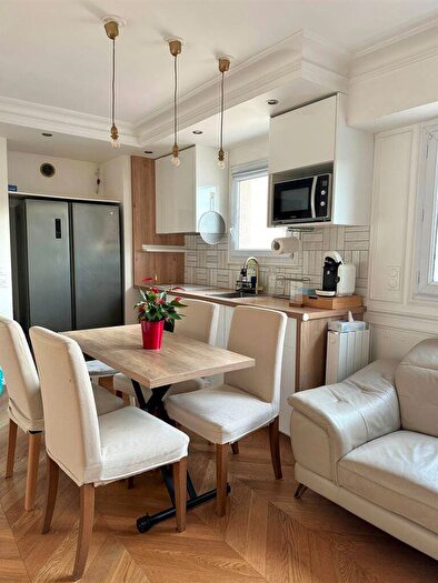 Belleville, Paris 20ème arrondissement - Appartement 4 pièces à louer