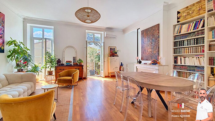 Appartement à vendre - Nîmes, Gare - 4 pièces - 3 chambres