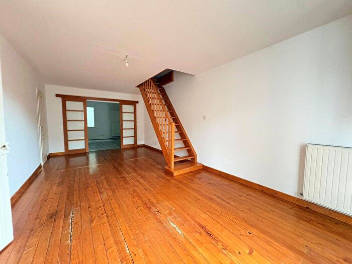 Maison à louer - Centre Ville, Mâcon - 4 pièces - 3 chambres