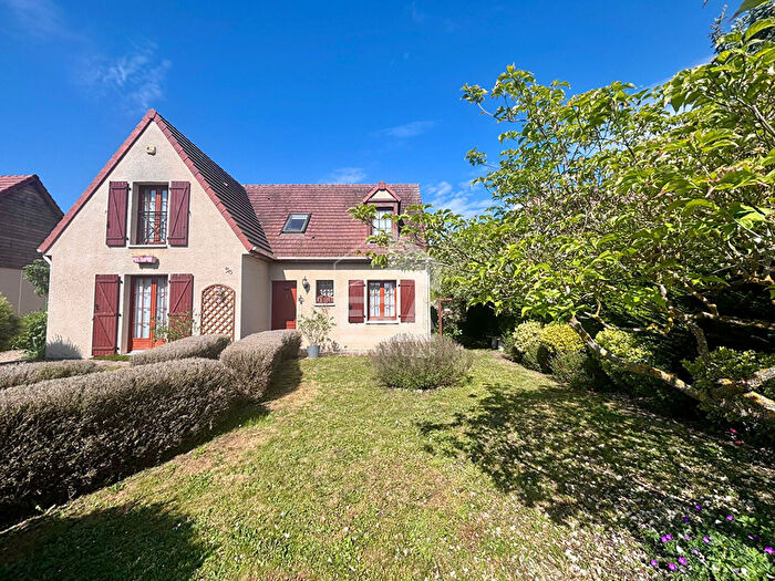 Jouars-Pontchartrain - Maison 6 pièces à vendre