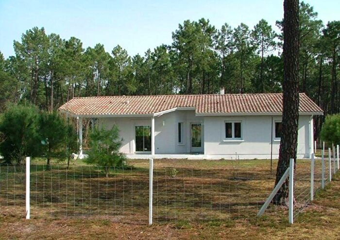 Maison à louer - Lugos - 4 pièces - 3 chambres