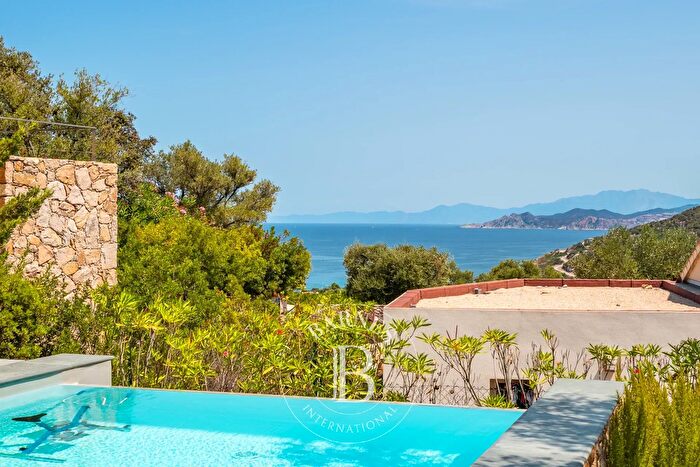 Maison à vendre - Lîle-Rousse - 5 pièces - 4 chambres