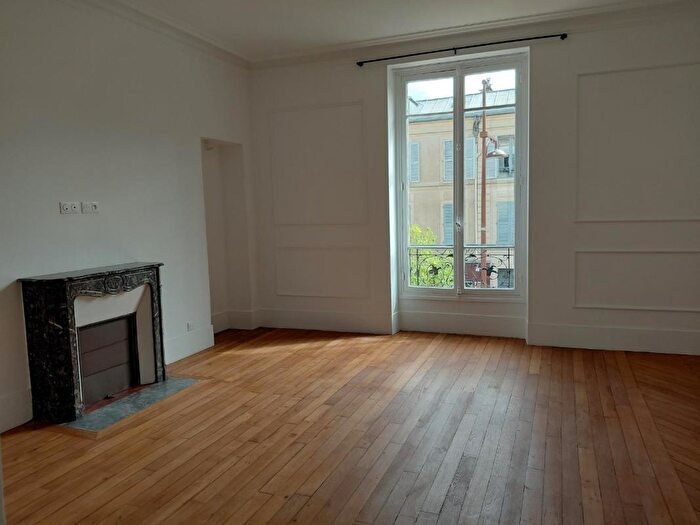 Appartement 6 pièces à Versailles, Chantiers, à louer