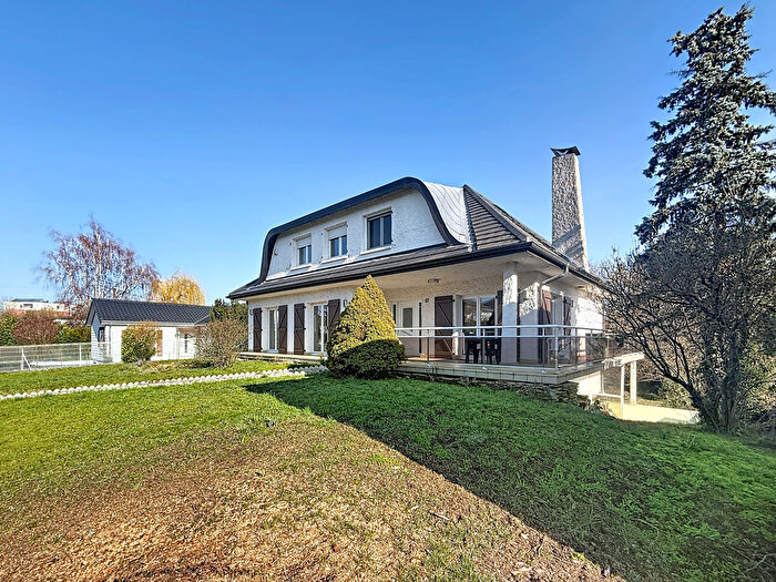 Maison à vendre - Hettange-Grande - 8 pièces - 5 chambres