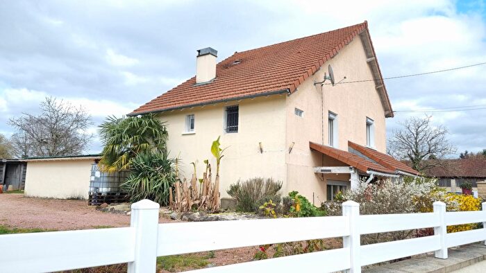 Maison à vendre - Saint-Pardoux-la-Rivière - 5 pièces - 3 chambres