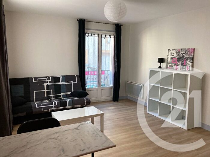 Appartement à louer - Châteaudun, Liberté, Martineaux - 1 pièce