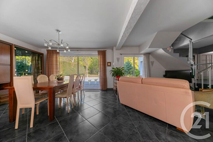 Maison à vendre - Bellerive-sur-Allier - 7 pièces - 5 chambres