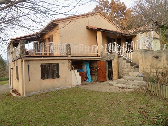 Maison à vendre - Le Chaffaut-Saint-Jurson - 6 pièces - 4 chambres