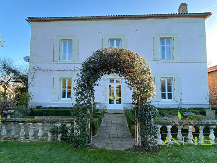 Maison à vendre - Mouzon - 7 pièces - 3 chambres