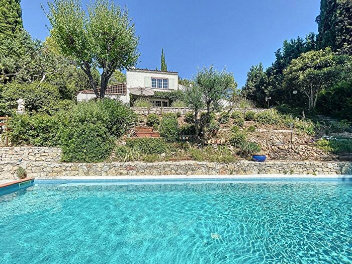 Maison à vendre - Le Thoronet - 6 pièces - 4 chambres