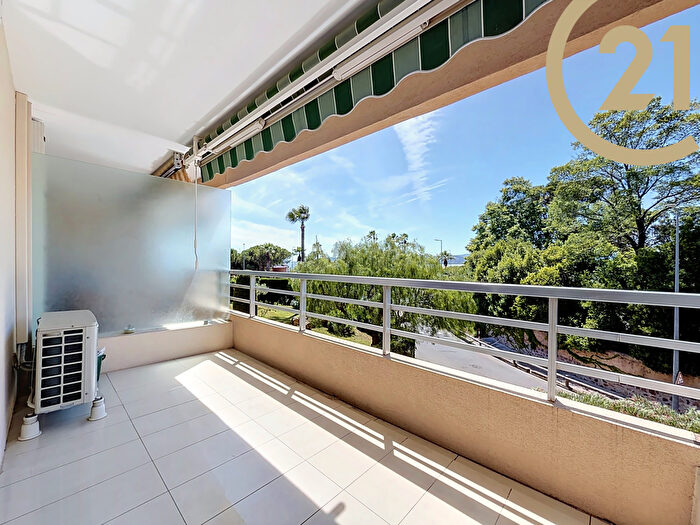 Appartement 1 pièce à Saint-Raphaël, à vendre