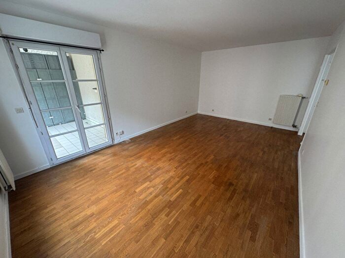 Appartement 1 pièce à louer à Courbevoie