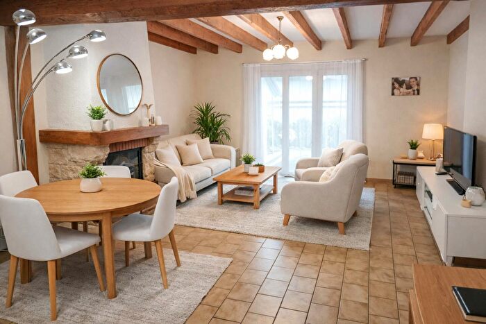 Maison à vendre - Pierres - 4 pièces - 3 chambres