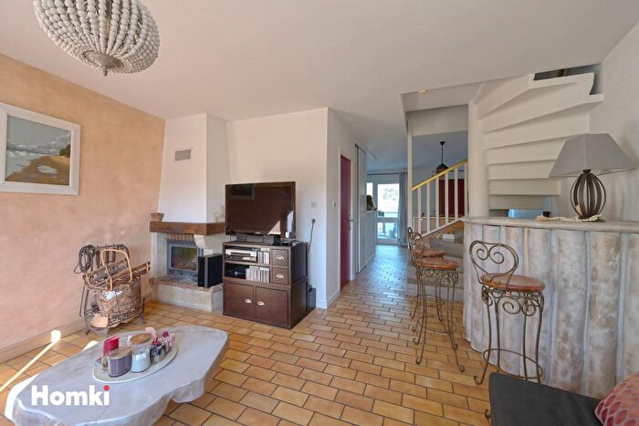 Appartement à vendre - Poisat - 5 pièces - 4 chambres