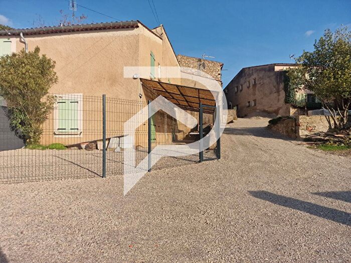 Maison à louer - Vinon-sur-Verdon - 6 pièces - 5 chambres