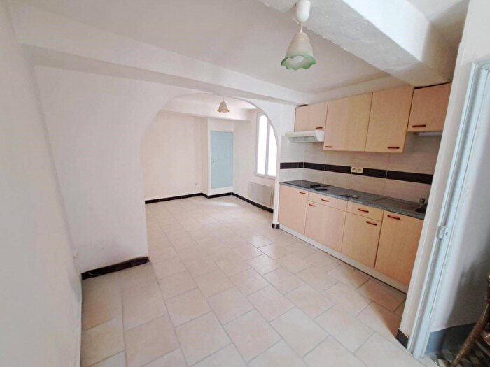 Maison 3 pièces à Roujan, à louer