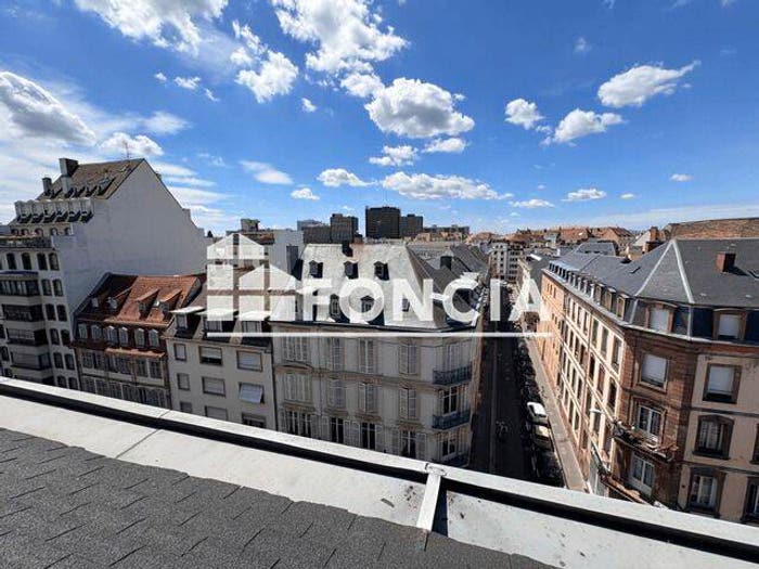 Poincare Est, Strasbourg : Appartement 2 pièces à louer
