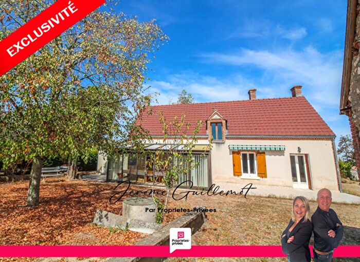 La Chapelle-Montmartin : Maison 10 pièces à vendre