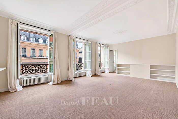 Paris 7ème, Saint-Thomas d'Aquin, Bac, Musée d'Orsay : Appartement 3 pièces à louer
