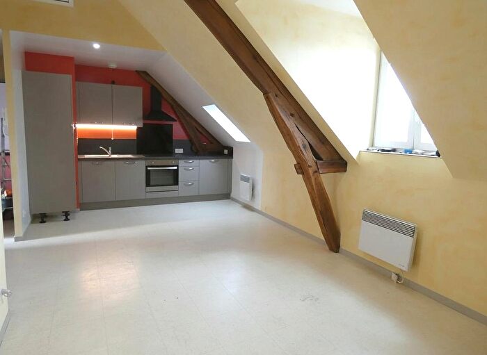 Sully-sur-Loire : Appartement 2 pièces à louer