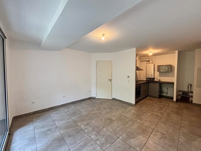 Saint-Étienne, Saint-Roch, Vivaraize, Valbenoite, Centre Deux : Appartement 2 pièces à louer
