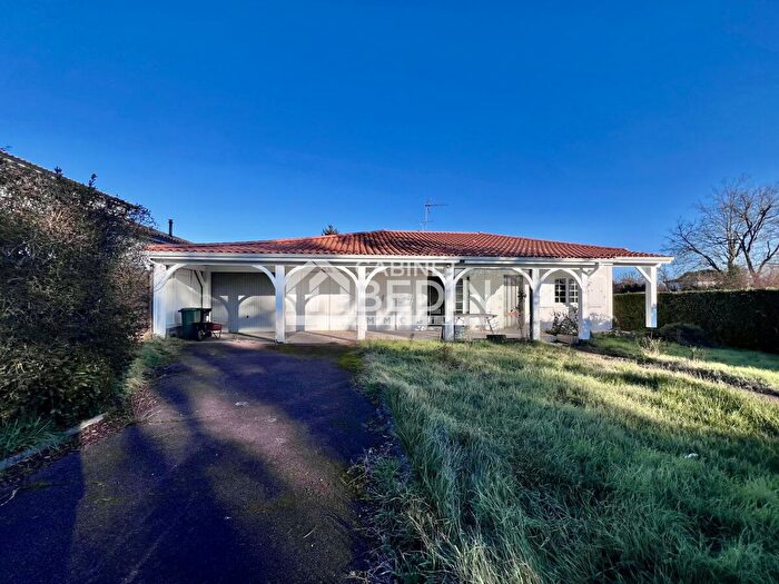 Maison à vendre - Sainte-Eulalie - 4 pièces - 3 chambres