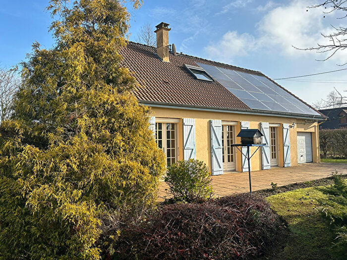 Maison à vendre - Roézé-sur-Sarthe - 5 pièces - 4 chambres