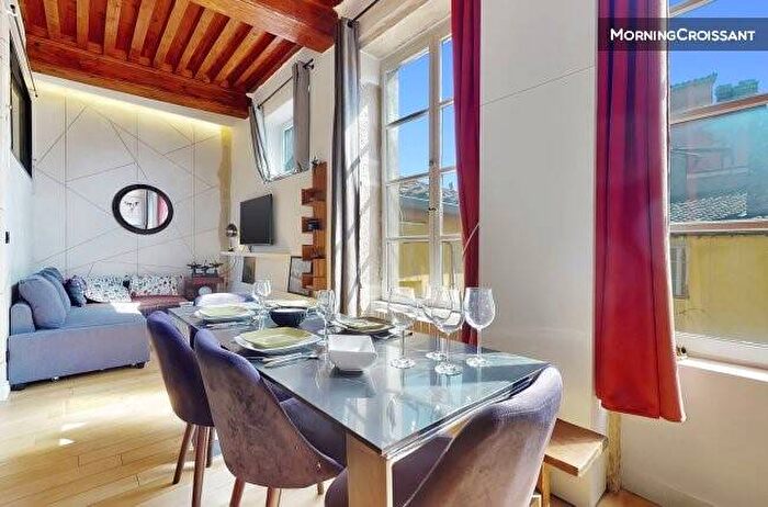 Appartement à louer - Vieux Lyon, Lyon ème arrondissement - 2 pièces - 1 chambre