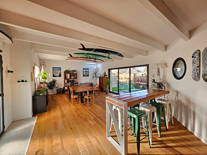 Lannilis - Maison 8 pièces à vendre