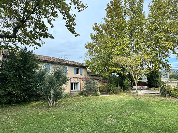 Maison à vendre - Cheval-Blanc - 8 pièces - 5 chambres