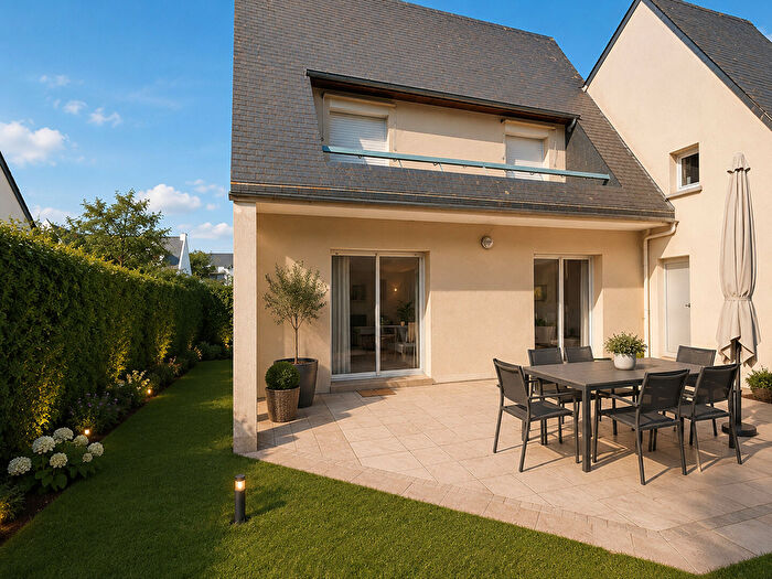 Maison 6 pièces à vendre à La Chapelle-sur-Erdre, Centre-ville, Gare, Chêne Vert