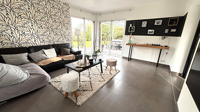 Maison à vendre - Vitré, Maison Rouge - 6 pièces - 4 chambres