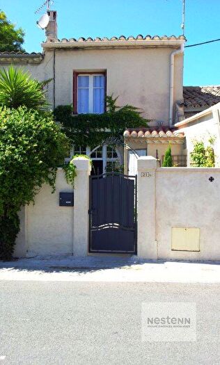 Maison à louer - Centre Ville, Castries - 2 pièces - 1 chambre