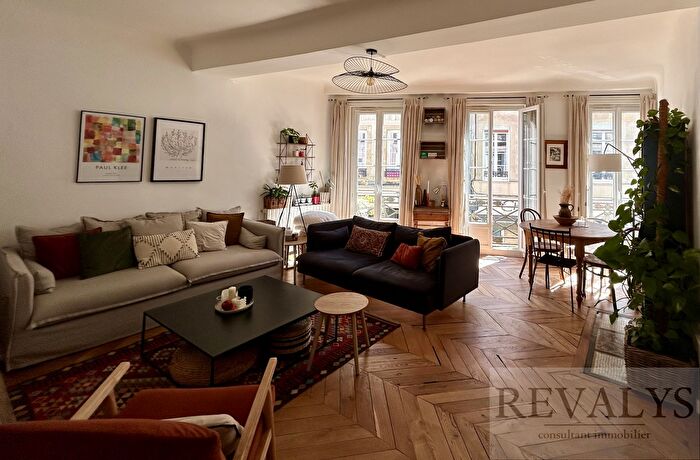 Appartement à vendre - Autun, Centre-ville - 4 pièces - 3 chambres