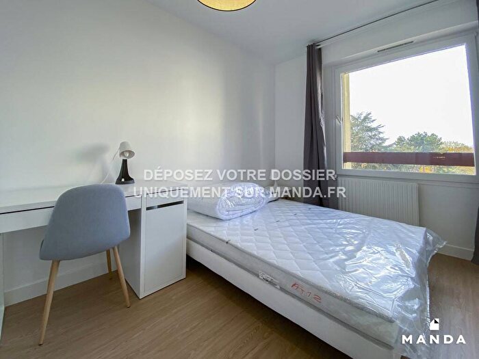 Appartement à louer - Justice-Heuruelles, Cergy - 6 pièces - 5 chambres
