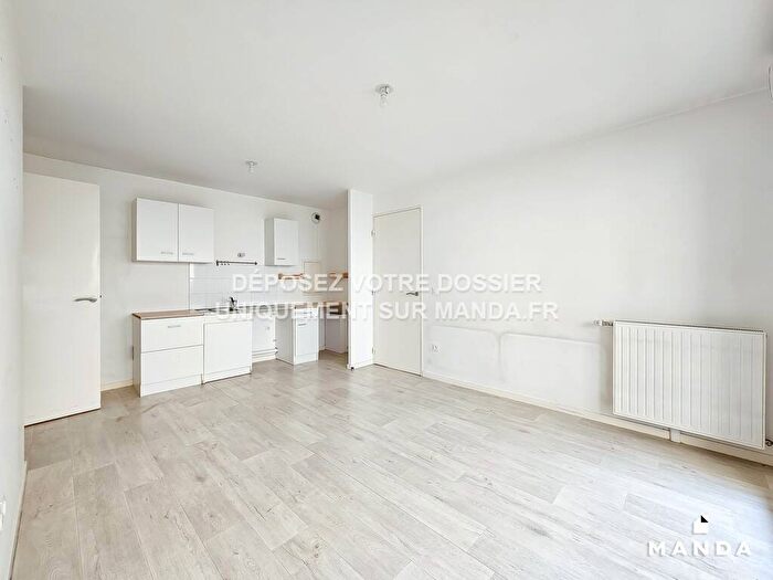 Appartement à louer - Centre Ville, Aubervilliers - 4 pièces - 3 chambres