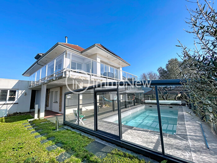 Maison à vendre - Donville-les-Bains - 7 pièces - 4 chambres