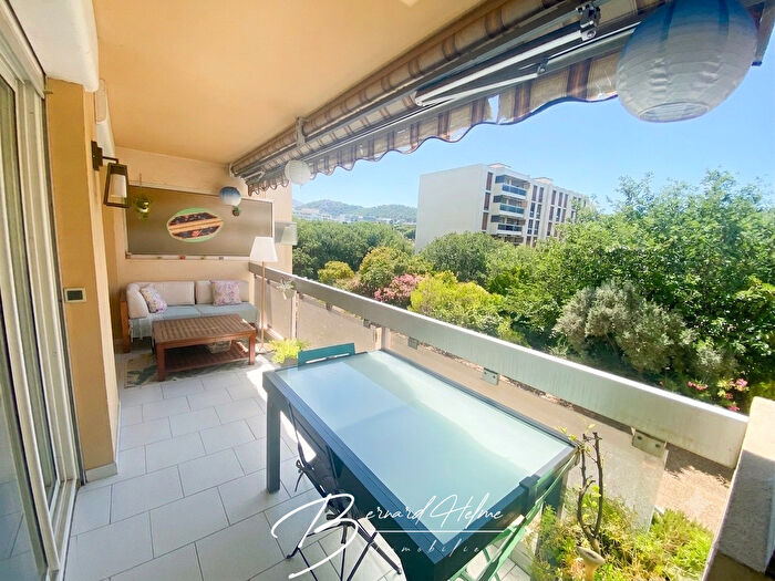 Marseille 9ème, Mazargues : Appartement 4 pièces à vendre